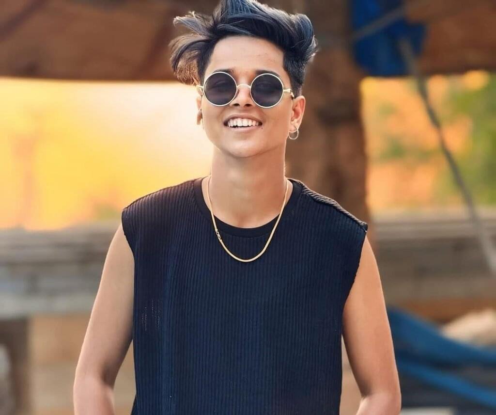 Rishabh Khan (Chota Nawab) Gender, Age, Biography, Wife, Etc - Magazines Weekly